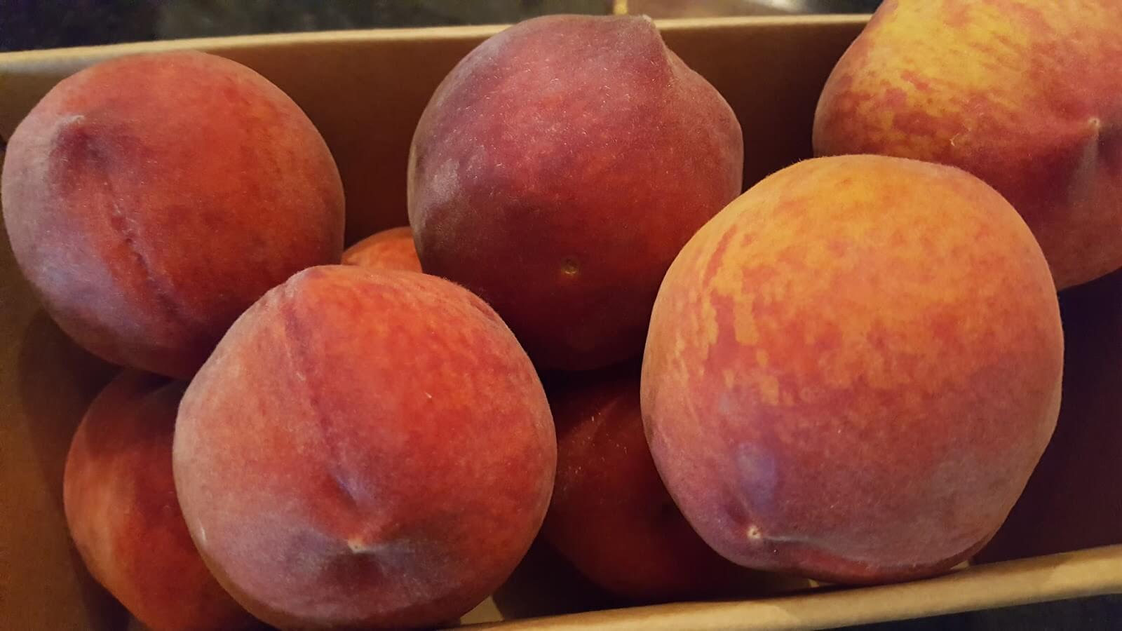 Old Fashioned Peach Cobbler - Julias Simply Southern