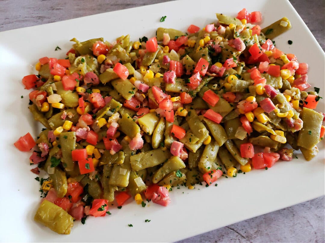Easy Southern Style Flat Italian Green Beans Recipe - Julias Simply ...