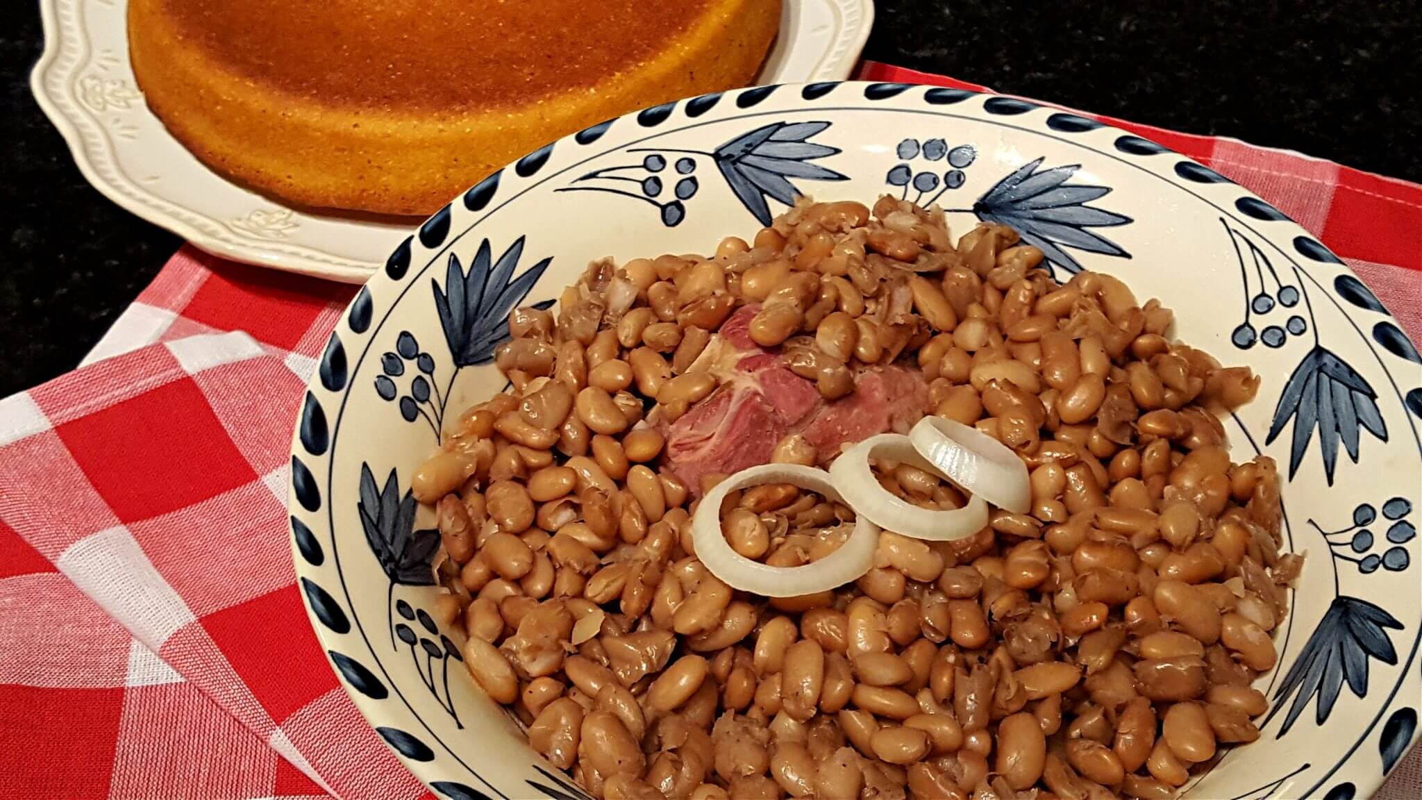 Moist Southern Cornbread Recipe - Julias Simply Southern