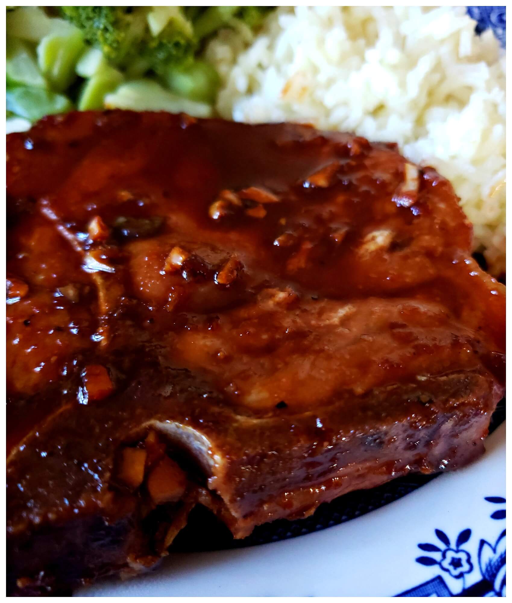 Sticky Garlic Pork Chops Recipe - Julias Simply Southern